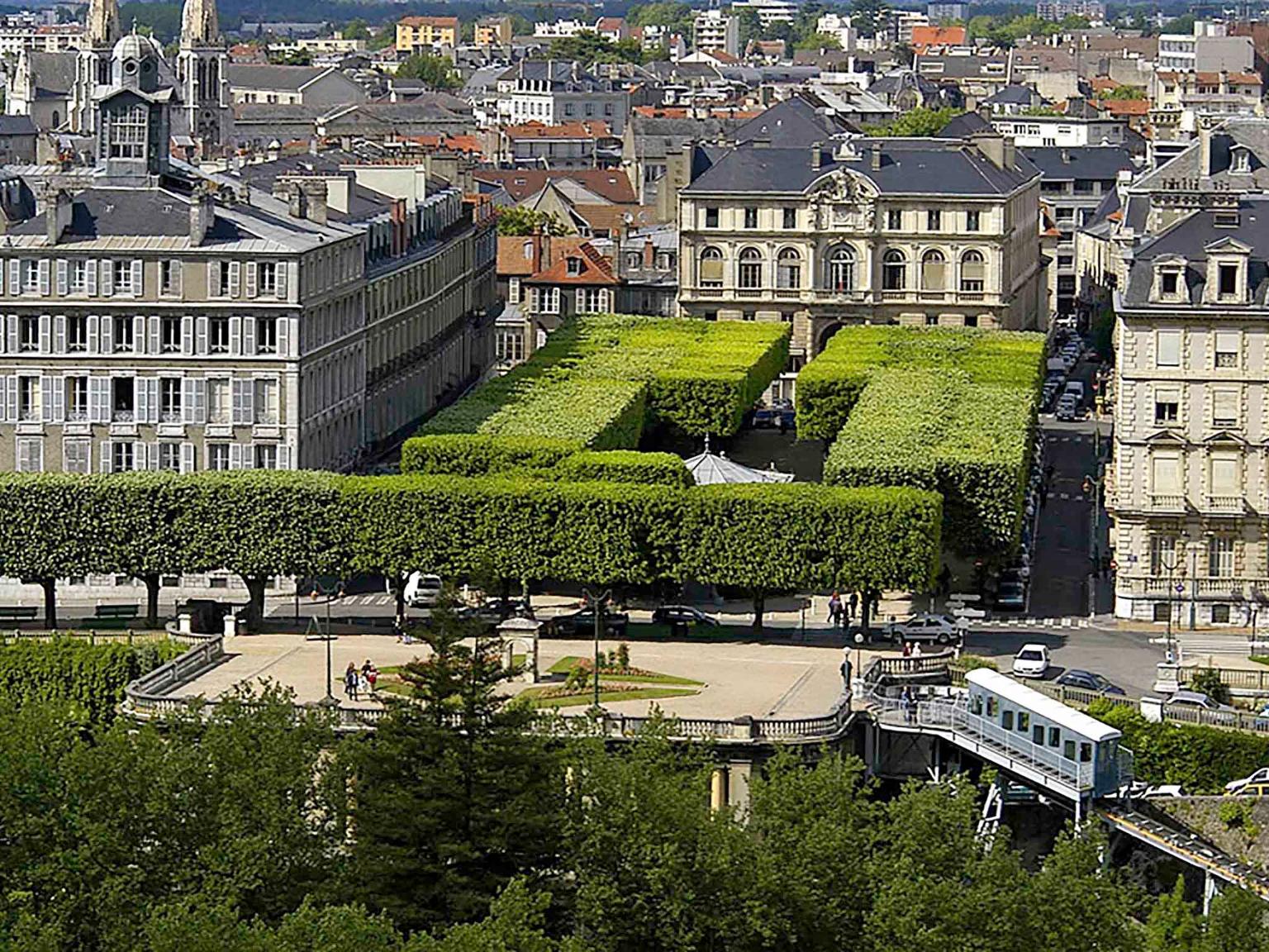 Hôtel Mercure Pau Palais des Sports - Hôtel, 106 Avenue de l Europe ...